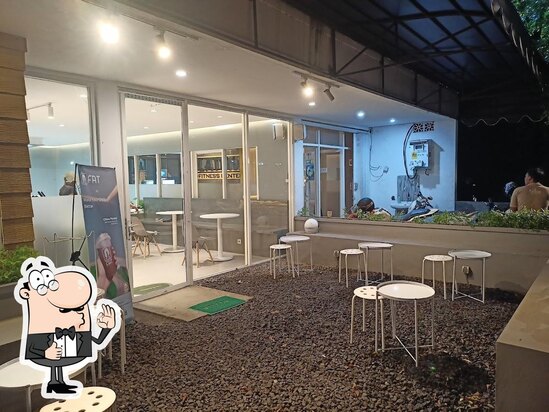 Fat Cafe Banyuwangi, Banyuwangi - Restaurant menu, prices and reviews