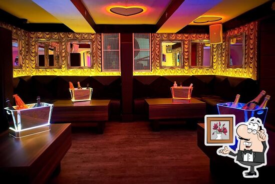 LA Lounge, Manchester - Restaurant menu, prices and reviews