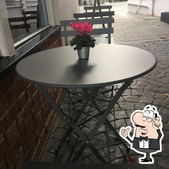 Basil & Blue Courtyard, Woking - Restaurant menu, prices and reviews