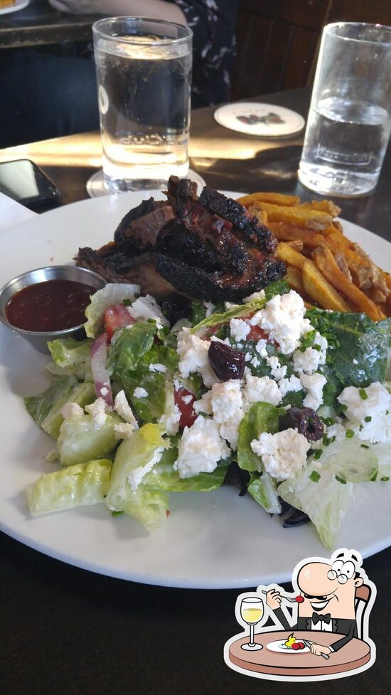 Breakwall BBQ & Smokehouse in Toronto - Restaurant menu and reviews