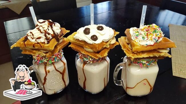 Menu at Toppings restaurant, Tampico