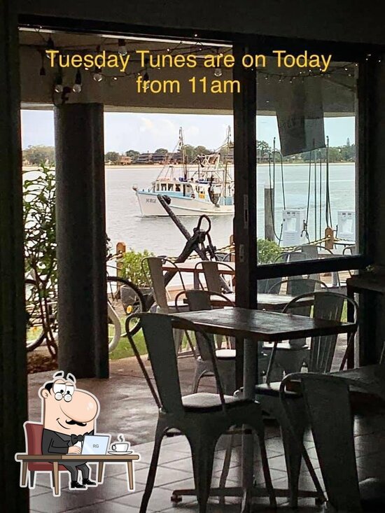 Dock N Dine, Sandstone Point - Restaurant menu, prices and reviews