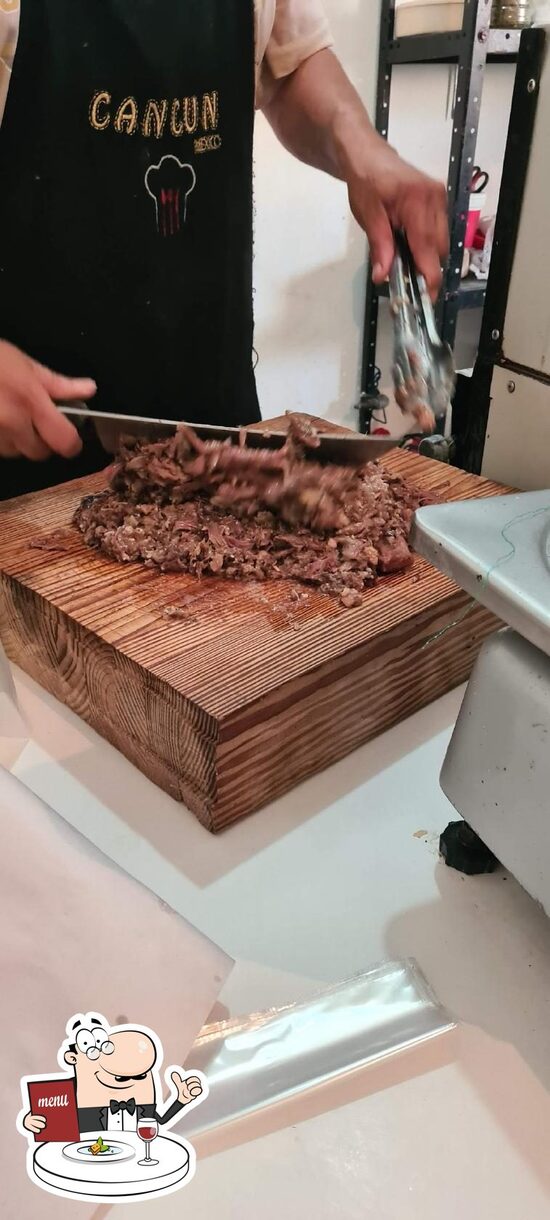 Menu at "Barbacoa y Menudo Villagómez", Monterrey