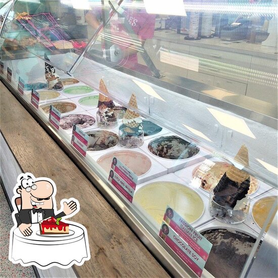 Fundae's Ice Cream & Sweets in Speedway - Restaurant menu and reviews