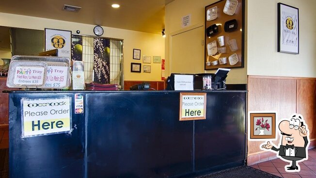 Moon Wok, Dallas - Restaurant menu, prices and reviews
