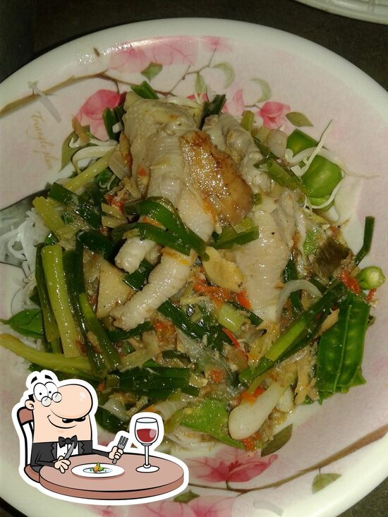 Menu at Pom Seafood Restaurant, Bang Phra