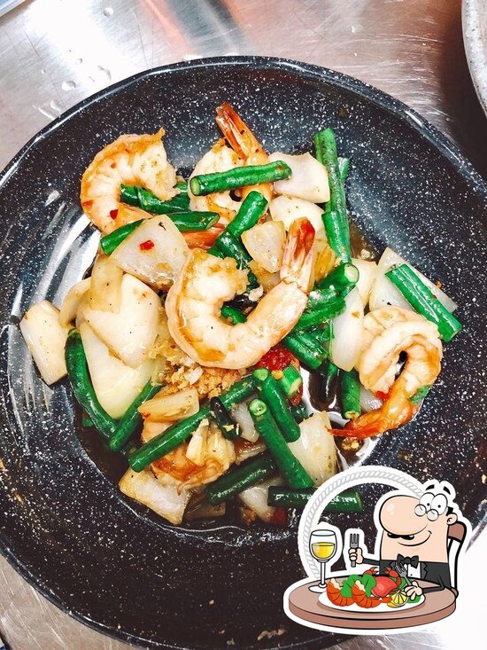 Menu at Kinn Thai Greenhills restaurant, East Maitland
