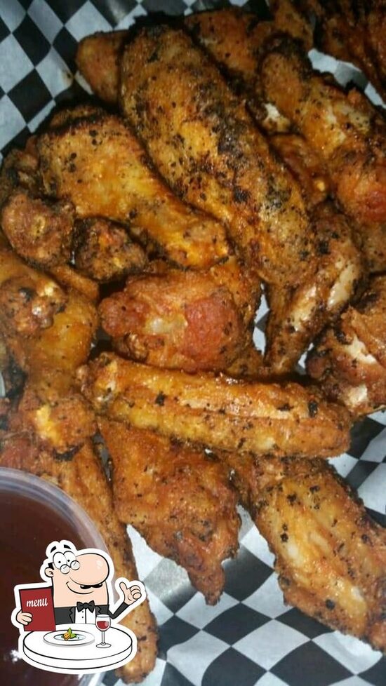 Bugsy's Bar & Grill in Warren - Restaurant menu and reviews