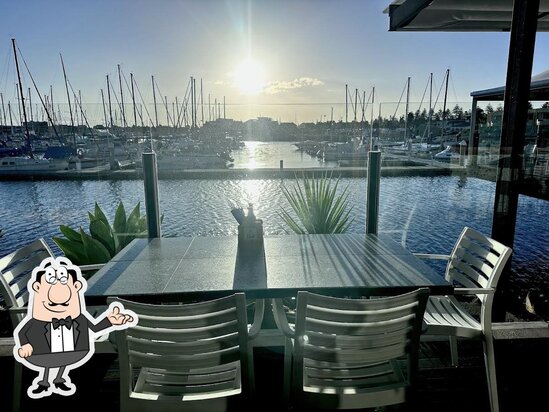 Sailmaster Tavern, North Haven - Restaurant menu, prices and reviews