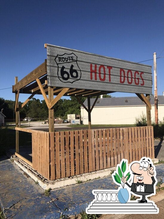Carta de Route 66 Hot Dogs, Springfield, W College Rd