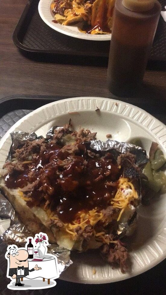 Menu at Outlaw's Bar-B-Que, Daingerfield