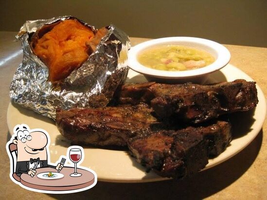 Menu at Hickory Chip BBQ, Clanton