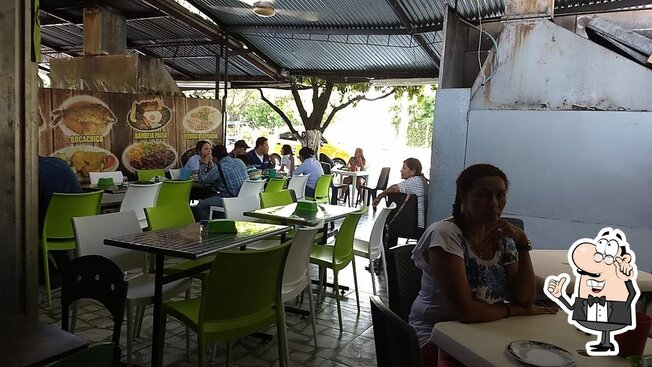 Menu at El Castillo del Pollo restaurant, Neiva
