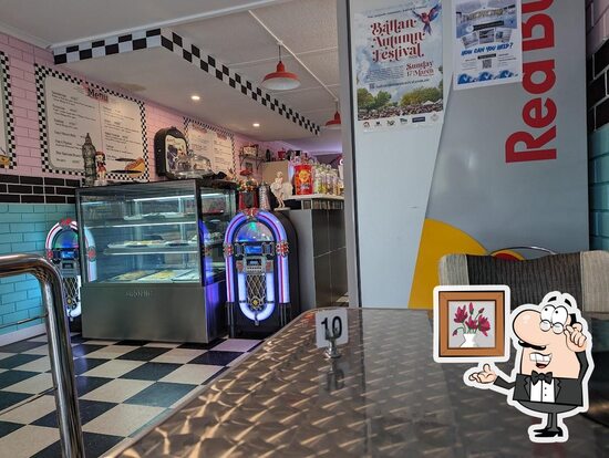 Shezza’s Diner, Ballan - Restaurant menu, prices and reviews