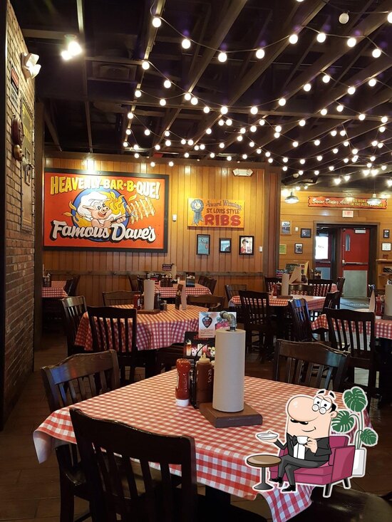 Famous Dave's Bar-B-Que, Indianapolis - Restaurant menu, prices and reviews