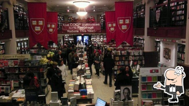 Harvard Coop Society Bookstore in Cambridge - Restaurant reviews