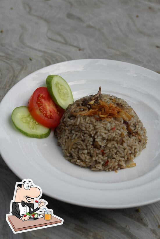 Menu at Warmindo Pitu restaurant, Kudus