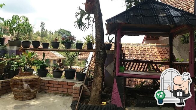 Menu at Saung Awi Galih cafe, Pacet