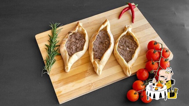 فطاير تنور الاحباب - Tanoor Al Ahbab Bakery, Sharjah - Restaurant reviews