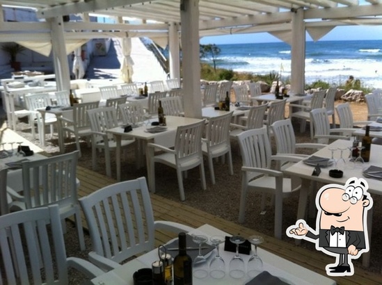 La Caleta de Sitges, Urbanización Aiguadolç, Av. Balmins, s/n in Sitges ...