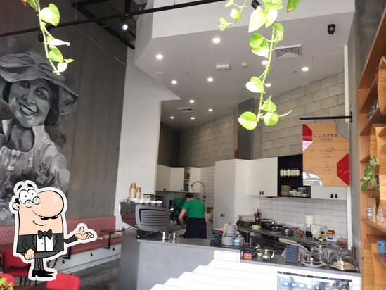 Lola Coffee, Woolloongabba - Restaurant menu, prices and reviews