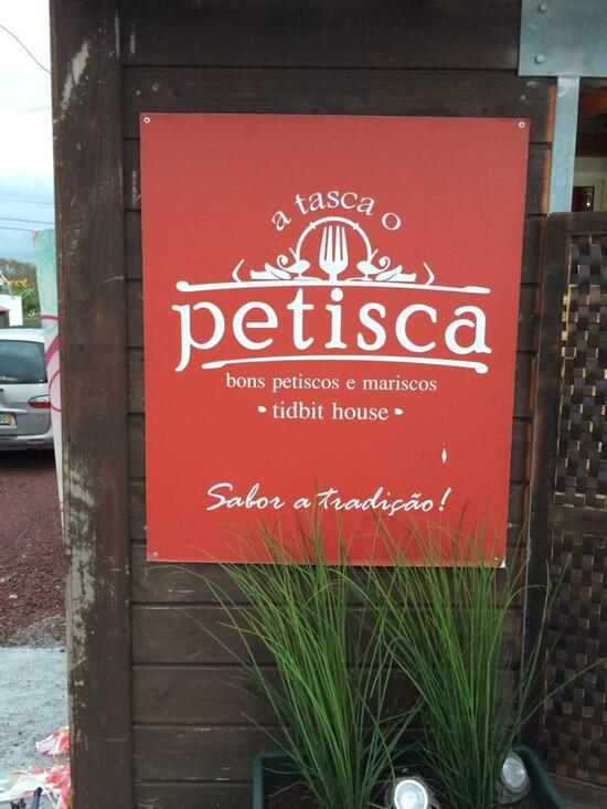 Menu at Tasca O Petisca restaurant, Madalena