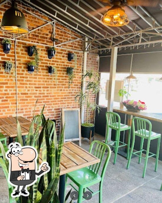 Bloom Chicken, Hackensack - Restaurant menu, prices and reviews