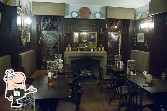 Menu at The Silverdale Hotel pub & bar, Silverdale