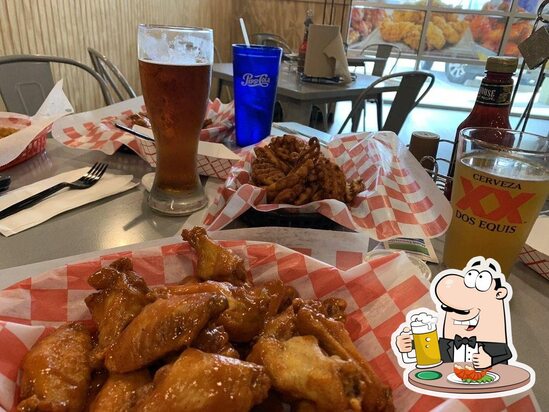 Menu at Wing University pub & bar, Little Elm