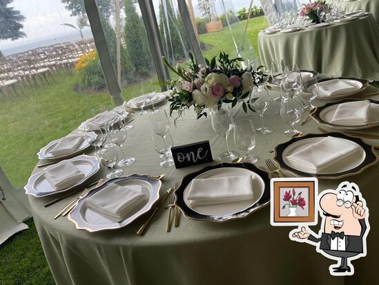 Menu at Edgewater Manor Restaurant, Hamilton, 518 Fruitland Rd