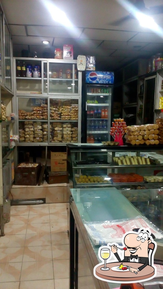 Menu at Rozarios Bakery, Pala