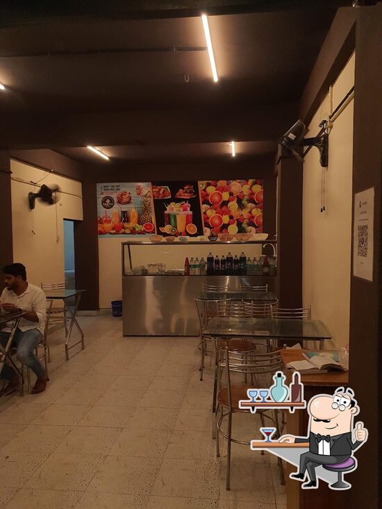Tasty Broast, Mampad - Restaurant menu, prices and reviews