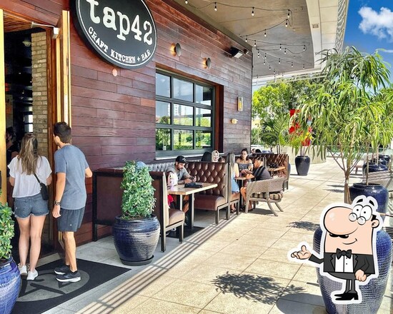 Tap 42 Craft Kitchen & Bar, Aventura - Restaurant menu, prices and reviews