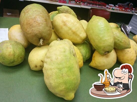Hera Food Mart in Warren - Restaurant reviews