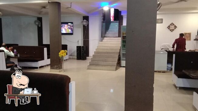 Red Moon Cafe & Family Restaurant, Nainpur - Restaurant menu, prices ...