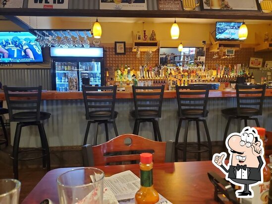 Juniper Cove Bar and Grill, Culver - Restaurant menu, prices and reviews