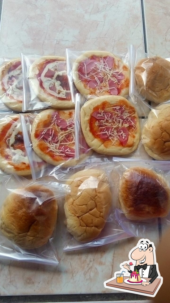 Menu at Toko kue dan pizza azka azkia, Lemahayu