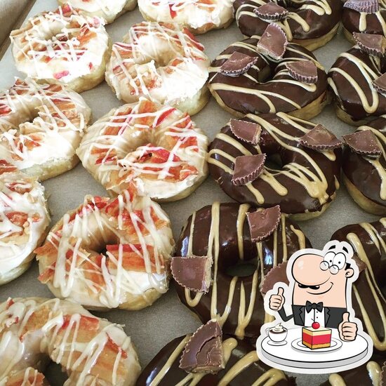 Avon Donuts Inc in Pontiac - Restaurant menu and reviews