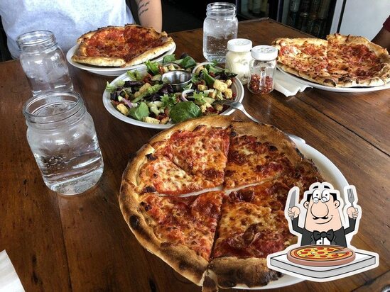 Pub y bar St. Augustine Artisan pizza, El Paso - Carta del restaurante ...