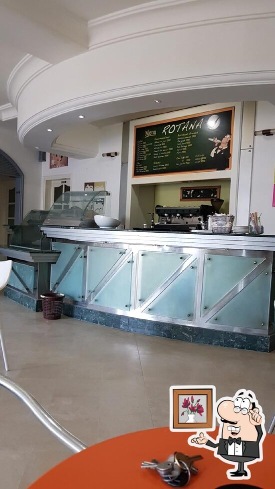 Café Rotana, Hiboun - Menu du restaurant, prix et avis