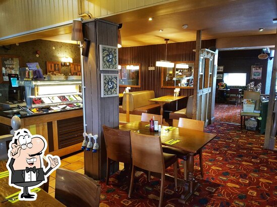Carta del restaurante Harvester Coed-Y-Gores Cardiff, Cardiff, Circle ...