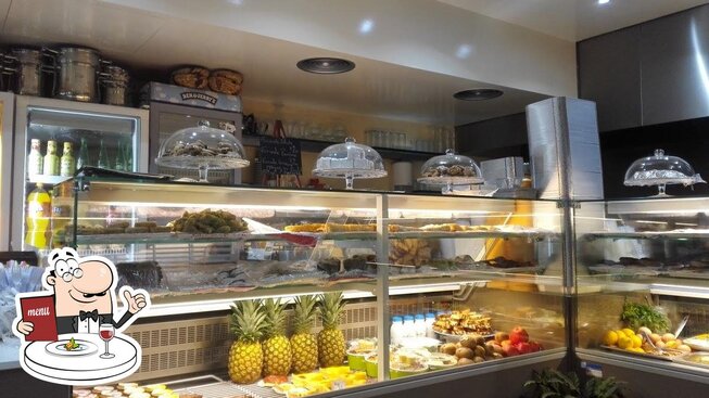 Chez Momo restaurant, Neuilly-sur-Seine, 1 Rue Parmentier - Restaurant ...