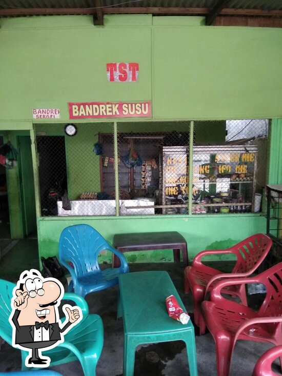 Tst Bambang/Lontong Malam Buk Ami cafe, Medan - Restaurant reviews