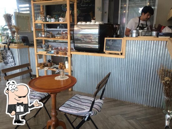 Launch Cafe, Bangkok - Restaurant reviews