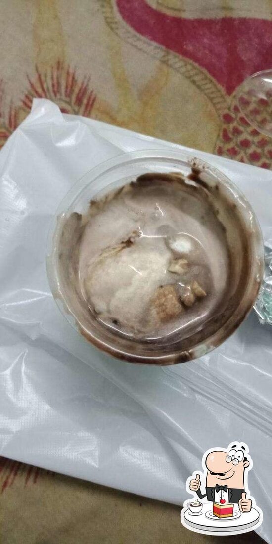 SM Gopal Ice Cream & Cakes, New Delhi - Restaurant reviews