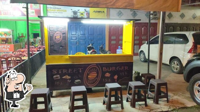 Café STREET BURGER Rantauprapat, Ujung Bandar