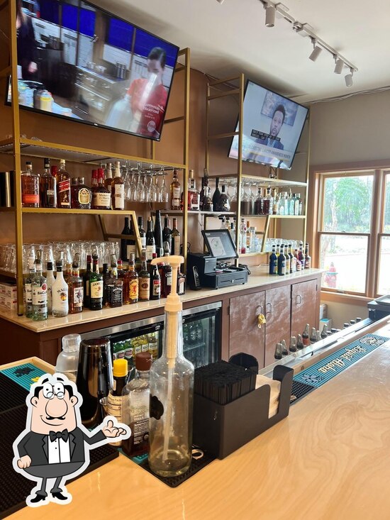 Broken Plate Kitchen in Corolla - Restaurant menu and reviews