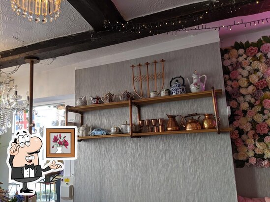 Menu at Two Many Cooks cafe, Dorking