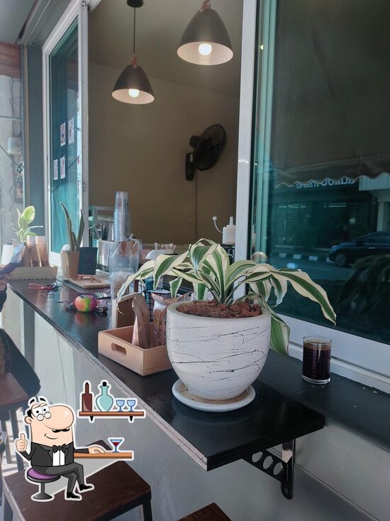Menu at OMG CAFE’, Chanthaburi