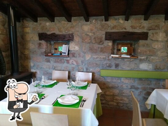 Menu at La Hérmida restaurant, Herrera de Ibio